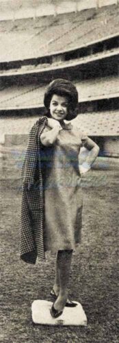 How To Get To First Base - Vintage Paparazzi