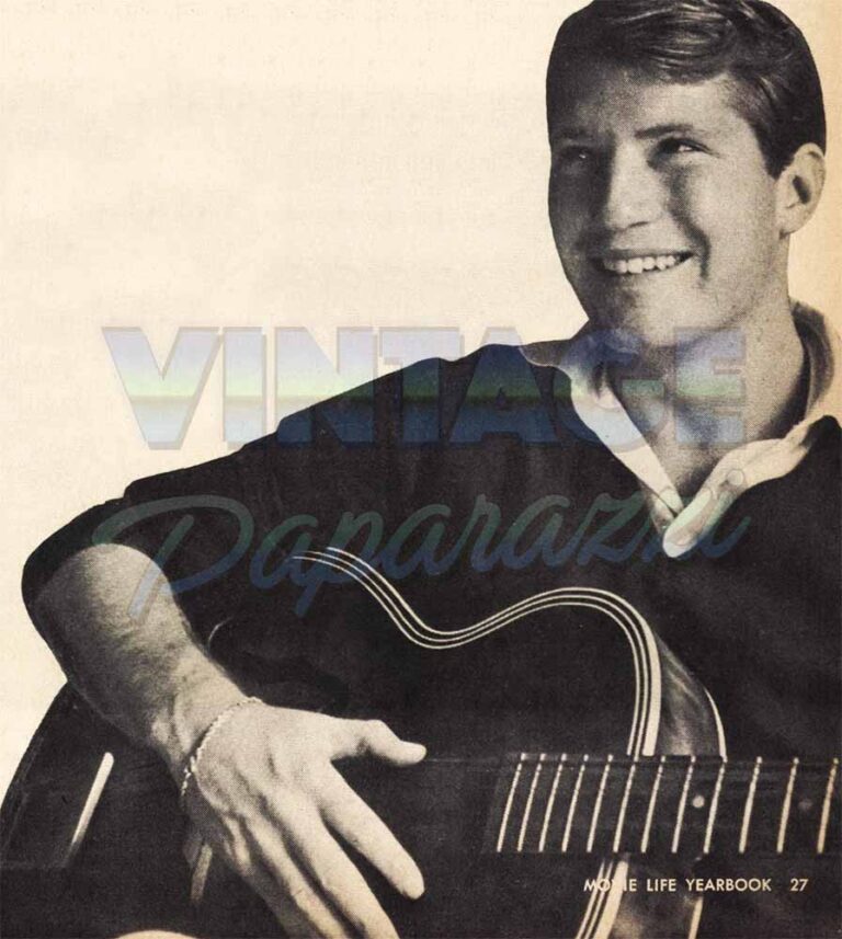 Are Pat And Chris Trapped At Their Own Game? - Vintage Paparazzi