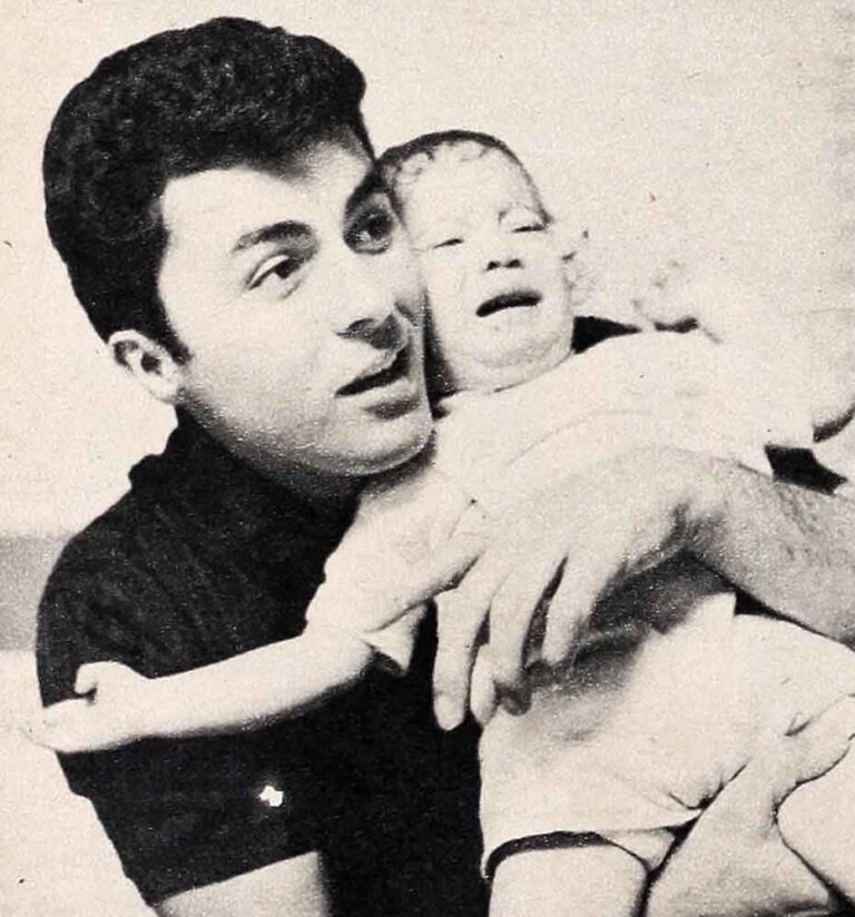 Jimmy Darren: “Evy Have I Lost A Son?” - Vintage Paparazzi