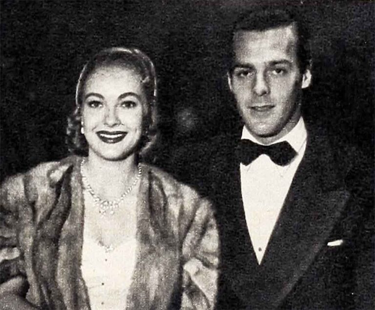 You Read It First In Vintage Paparazzi - Vintage Paparazzi