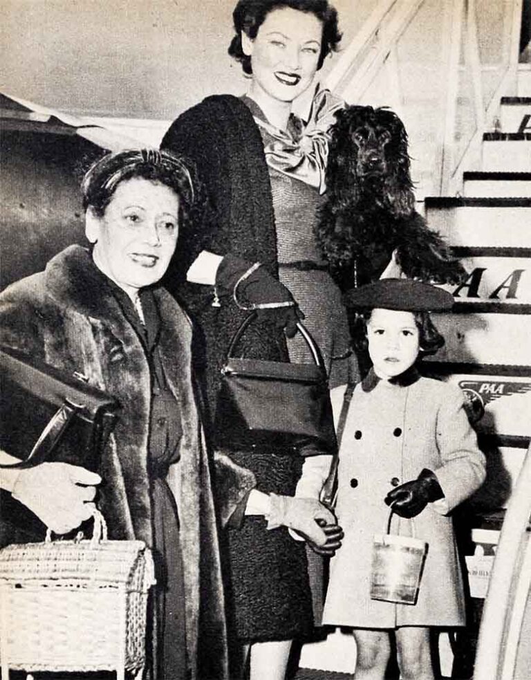 Exclusively Yours - Vintage Paparazzi