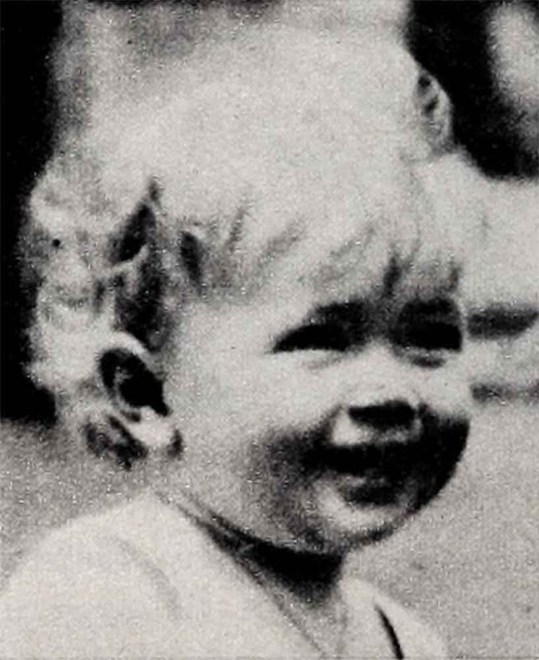 Escape To Happiness - Vintage Paparazzi