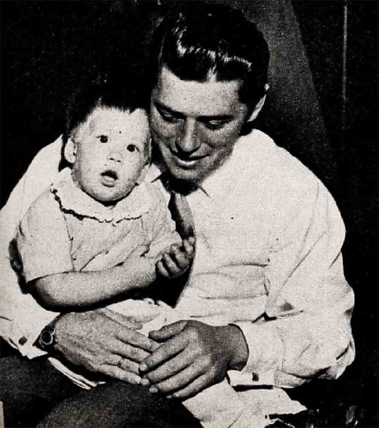 It’s All In The Family - Vintage Paparazzi