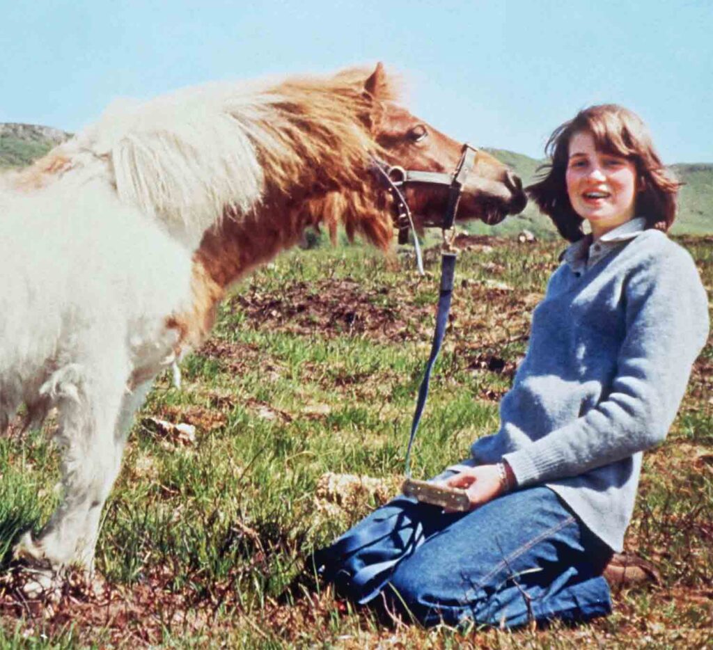 Lovely Young Lady Diana - Vintage Paparazzi