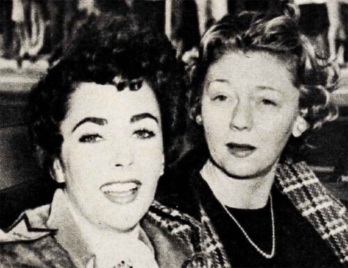 The Girl Behind The Headlines - Vintage Paparazzi