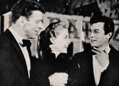 You Read It First In Vintage Paparazzi - Vintage Paparazzi