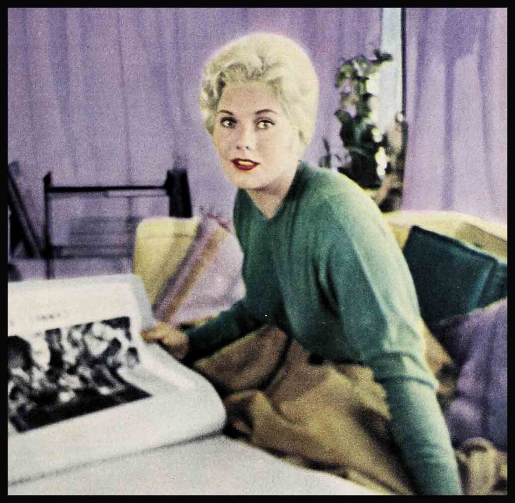 Kim Novak With The Lavender Life - Vintage Paparazzi