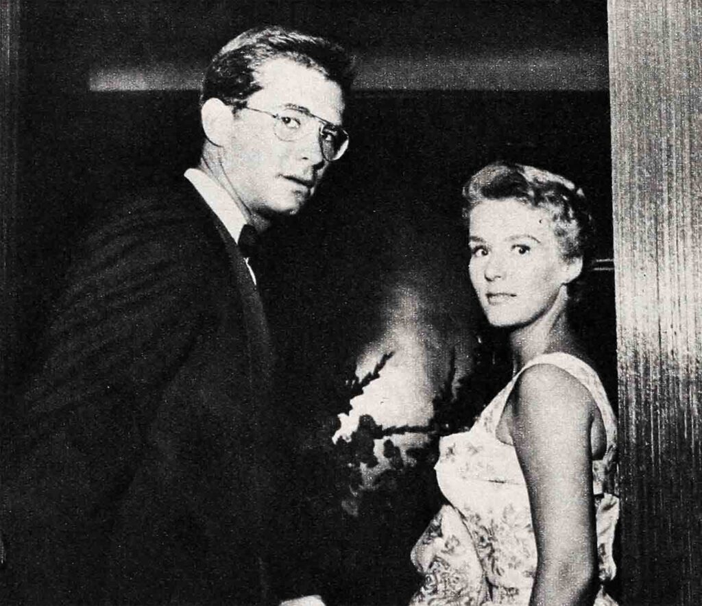 Glamour Gab Of Hollywood - Vintage Paparazzi