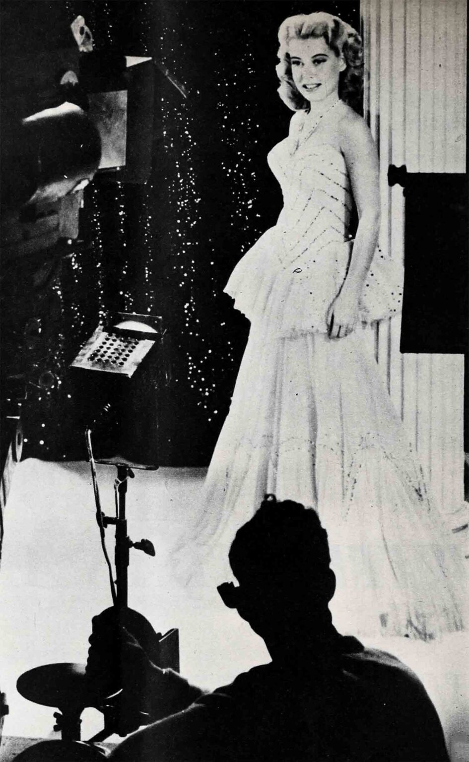 Photoplay’s Photolife Of Gloria DeHaven - Vintage Paparazzi