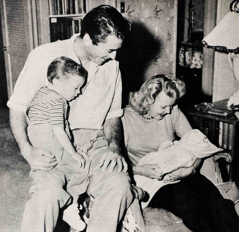 Two Song Has Gregory Peck - Vintage Paparazzi