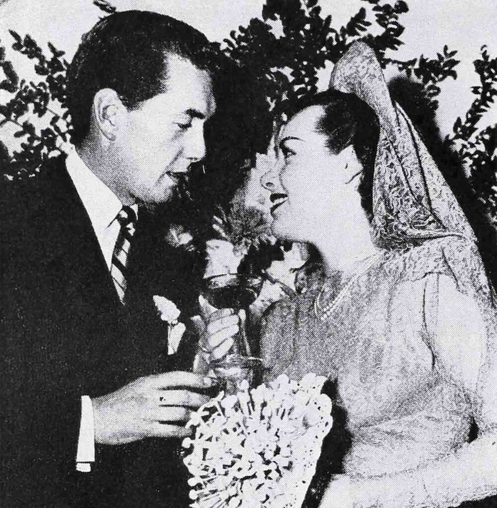 You Read It First In Vintage Paparazzi - Vintage Paparazzi