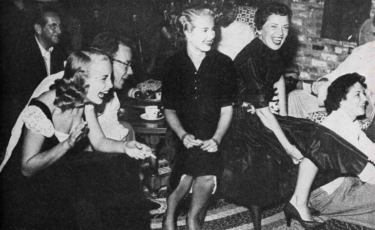 You Read It First In Vintage Paparazzi - Vintage Paparazzi