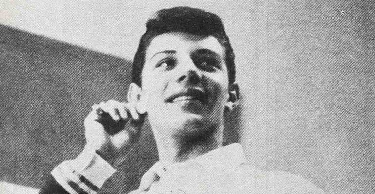 You Read It First In Vintage Paparazzi - Vintage Paparazzi