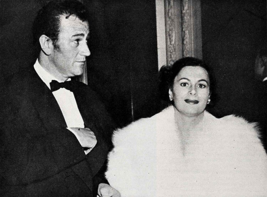 Secrets Behind Hollywood Heartbreaks—John Wayne & Chata Wayne - Vintage ...