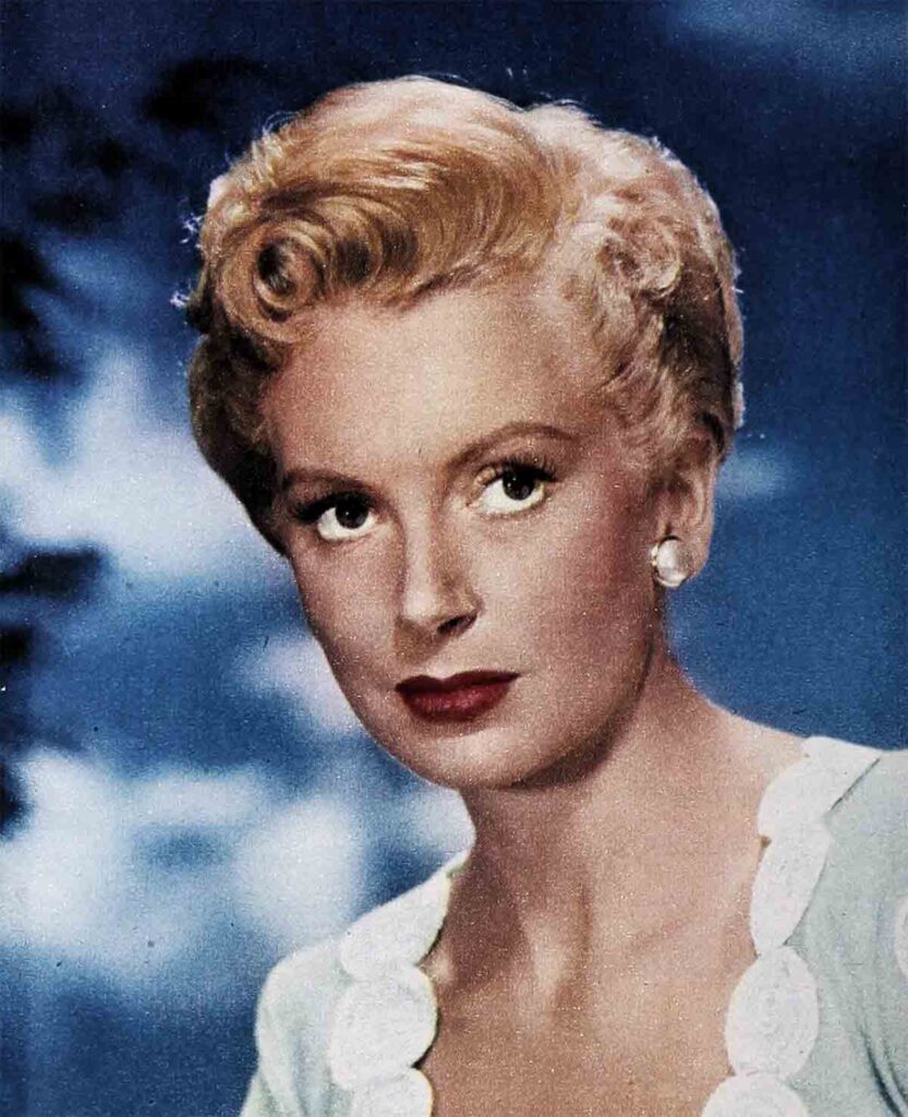 Short Cut To Beauty - Vintage Paparazzi