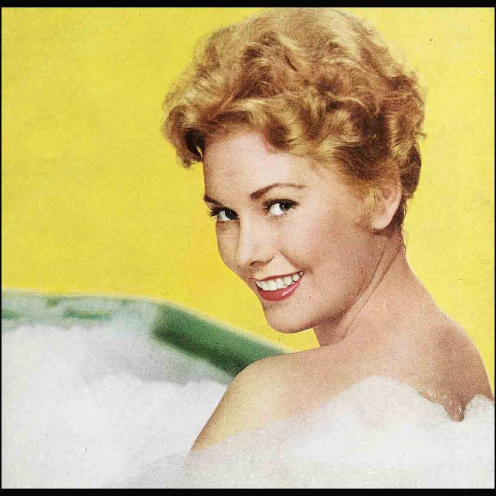 Velvet Girl - Vintage Paparazzi