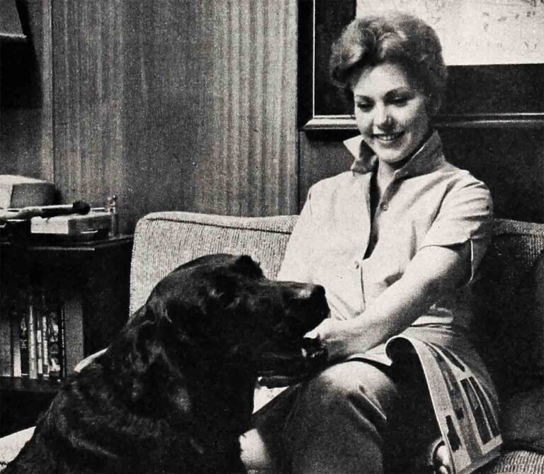 Faith Began With A Wishing Tree—Kim Novak - Vintage Paparazzi