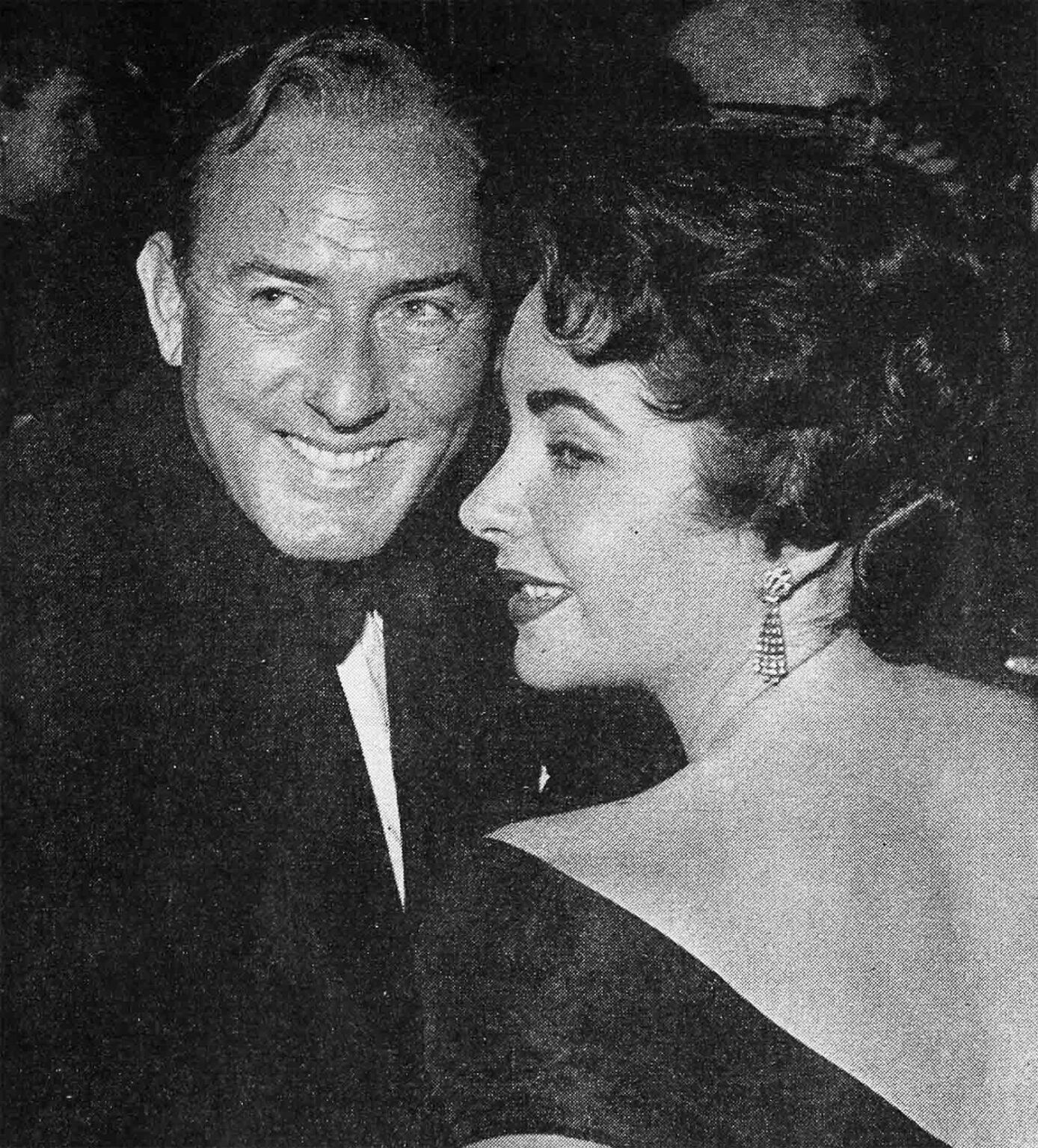 You Read It First In Vintage Paparazzi - Vintage Paparazzi