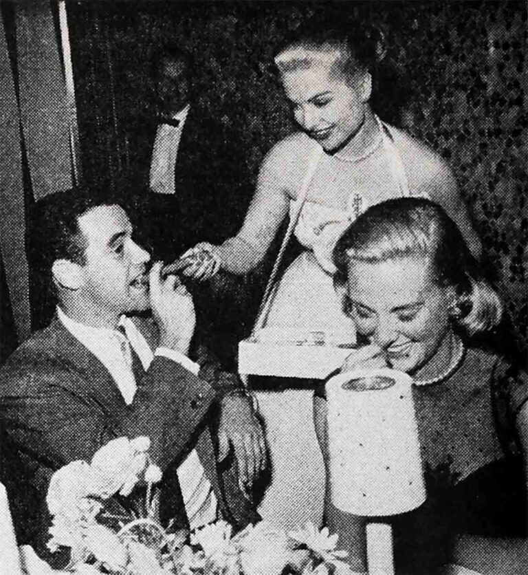 You Read It First In Vintage Paparazzi - Vintage Paparazzi