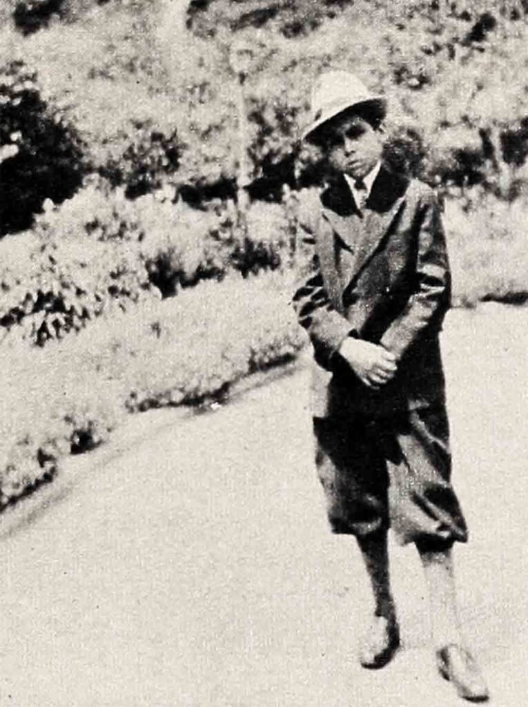 Bronx Blockbuster—Perry Lopez - Vintage Paparazzi