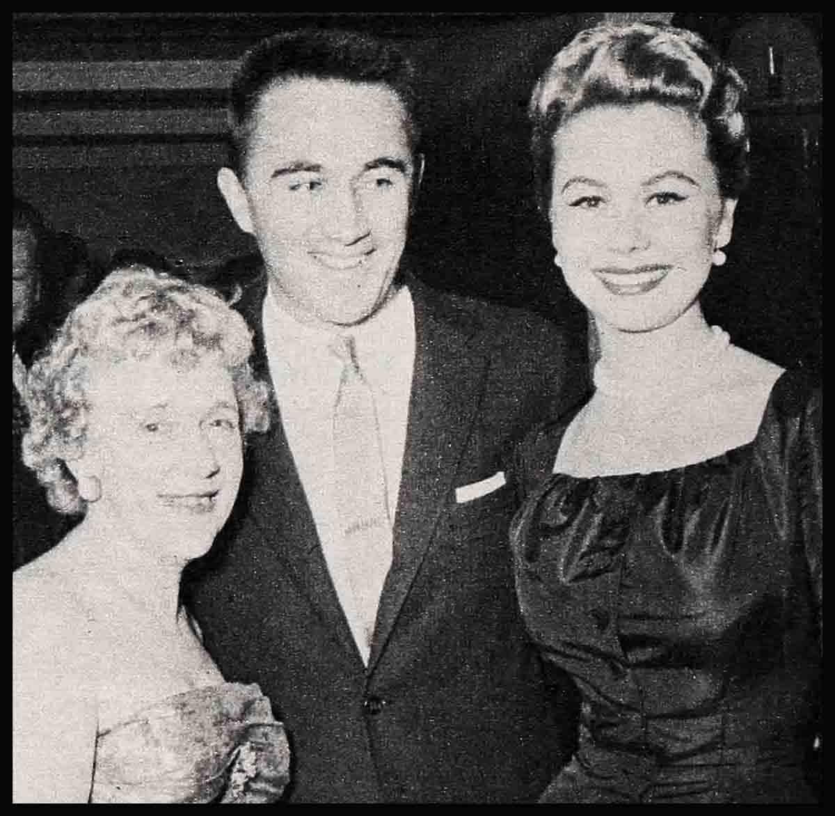 Home Is Where Her Heart Is—Elizabeth Taylor & Mike Wilding - Vintage ...