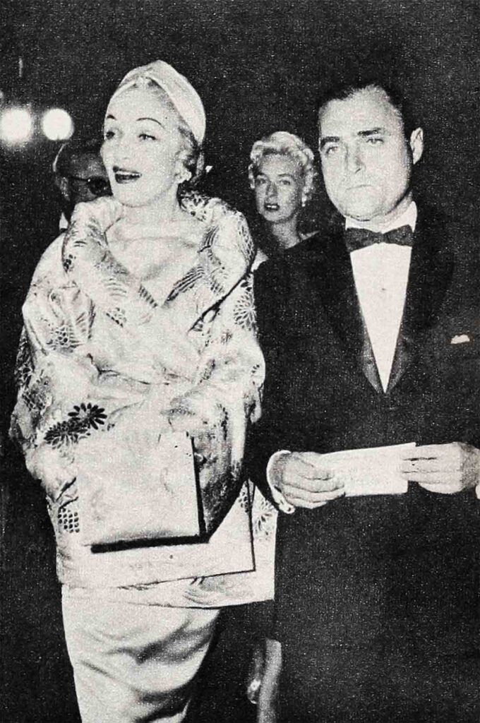 Glamour Gab Of Hollywood - Vintage Paparazzi