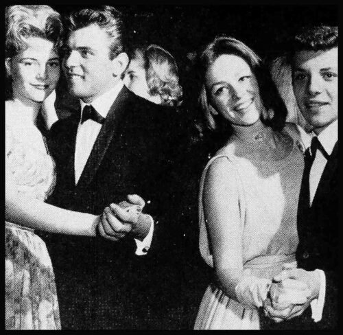 You Read It First In Vintage Paparazzi - Vintage Paparazzi