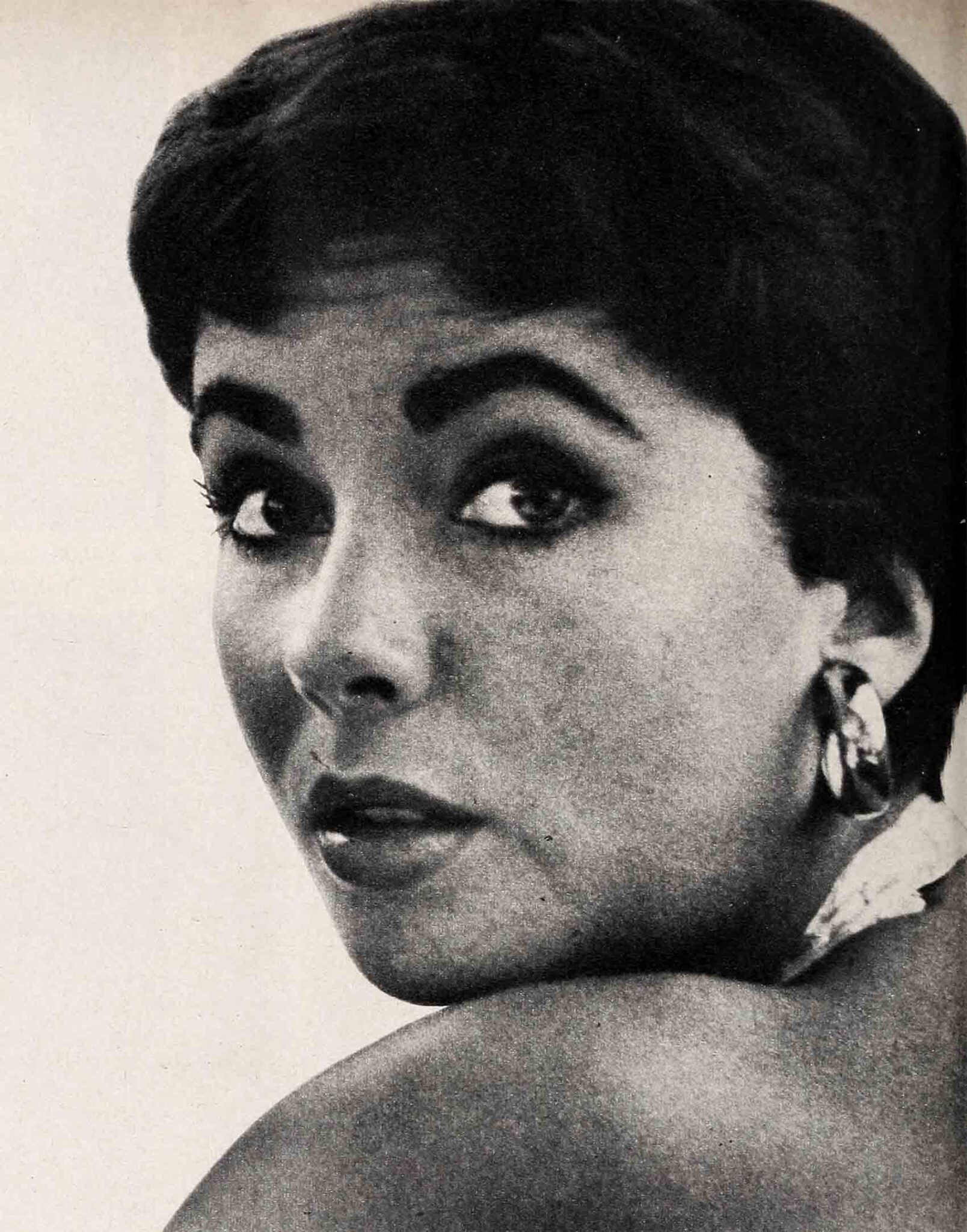 Queen Elizabeth Taylor Of Hollywood - Vintage Paparazzi