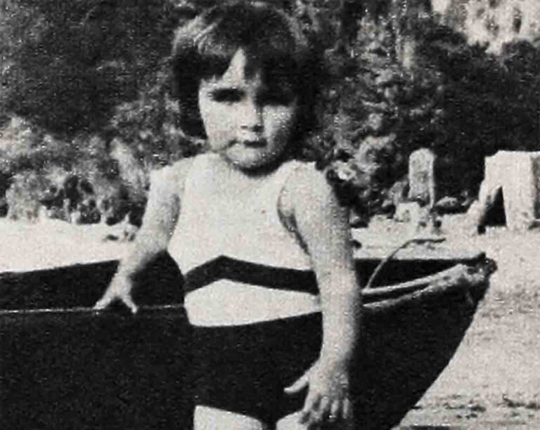 Queen Elizabeth Taylor Of Hollywood - Vintage Paparazzi