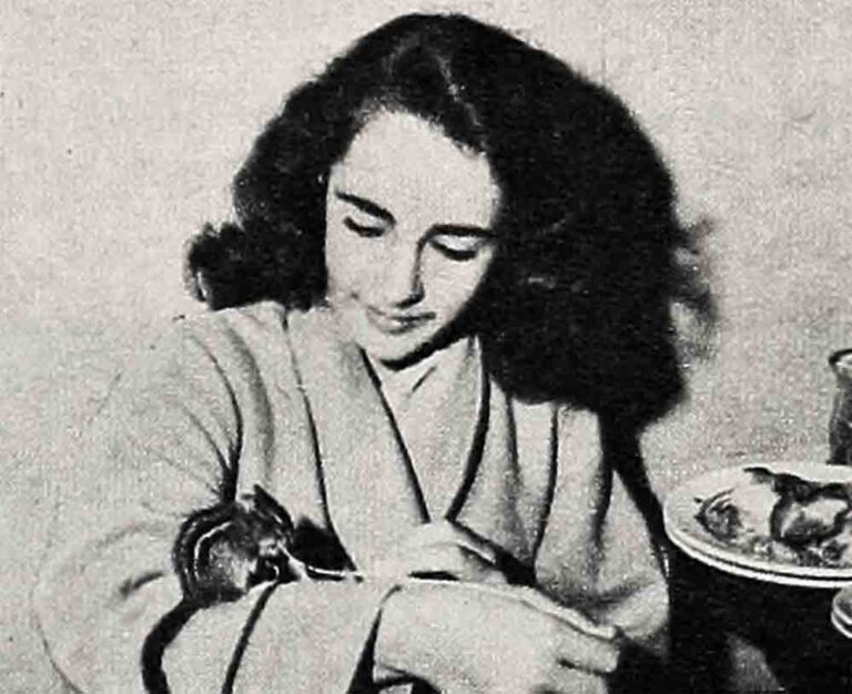Queen Elizabeth Taylor Of Hollywood - Vintage Paparazzi