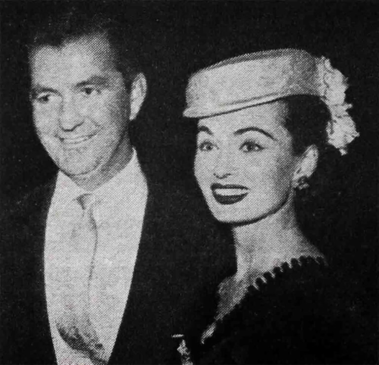 You Read It First In Vintage Paparazzi - Vintage Paparazzi