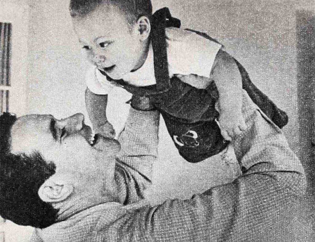 It Should Happen To A Lemmon! - Vintage Paparazzi