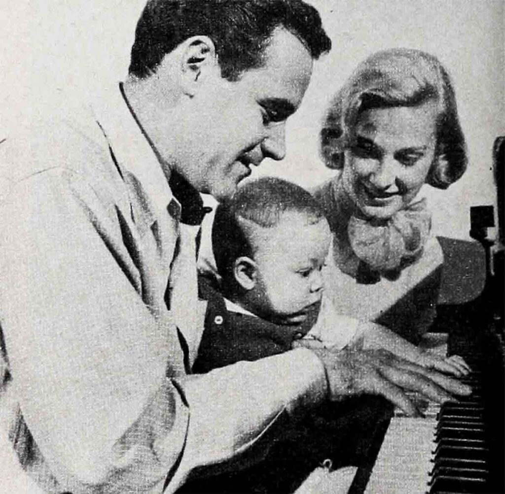 It Should Happen To A Lemmon! - Vintage Paparazzi