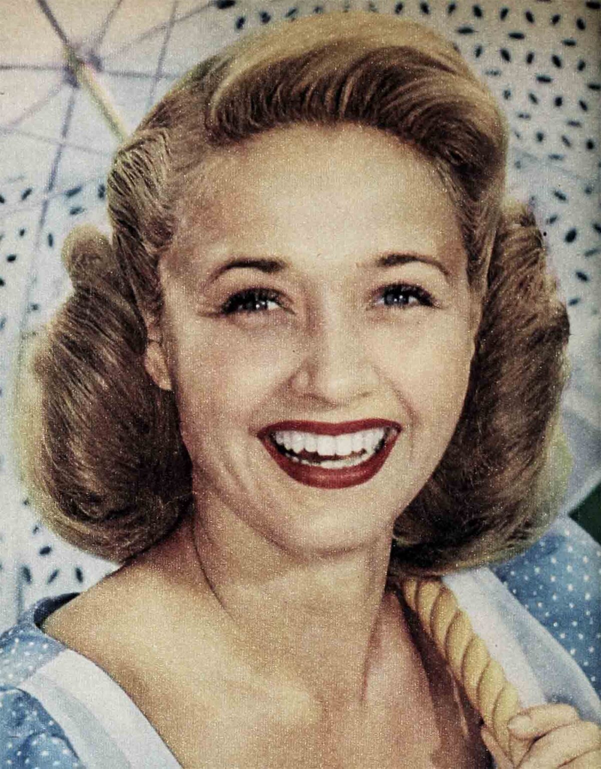 Style Your Hair Like A Star - Vintage Paparazzi