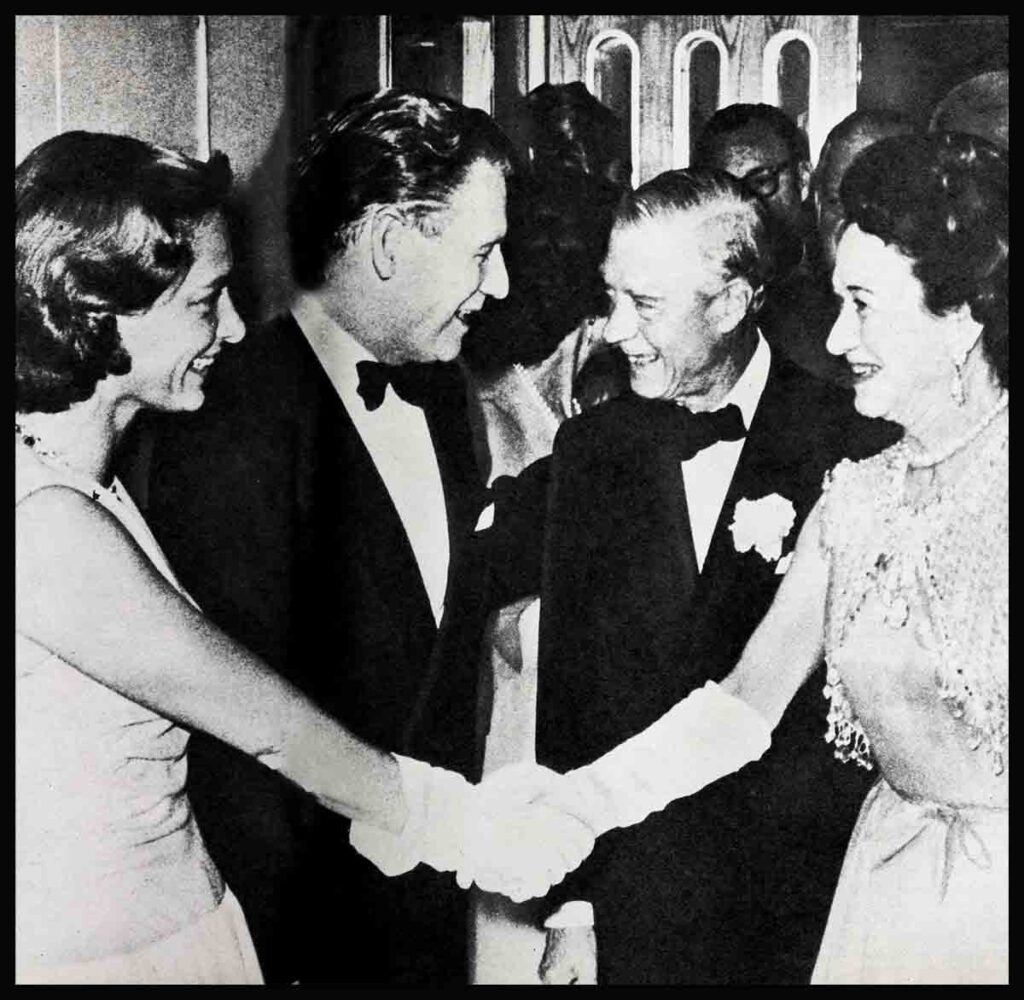 The Handshake That Rocked The Boat! - Vintage Paparazzi