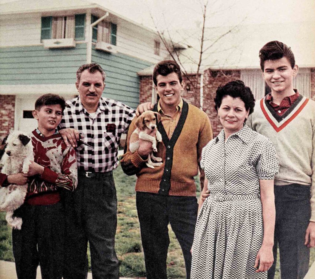 What’s It Like To Be A Fabian? - Vintage Paparazzi