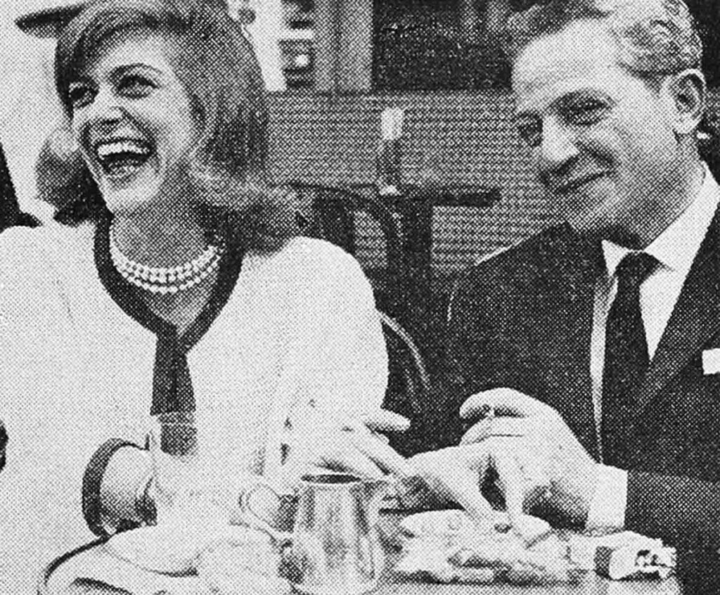 You Read It First In Vintage Paparazzi - Vintage Paparazzi