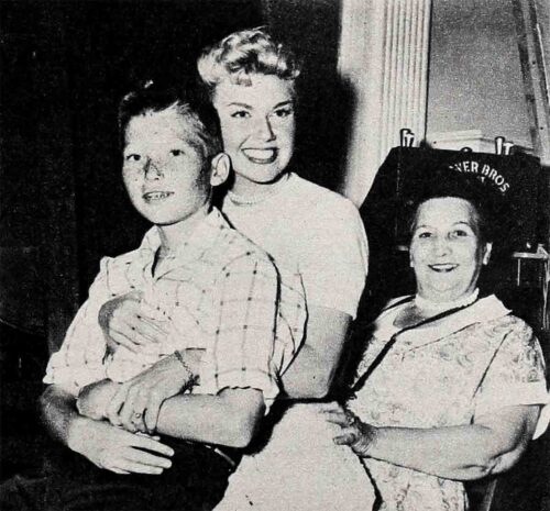 If You Like What You Love You’re In Luck—Doris Day - Vintage Paparazzi