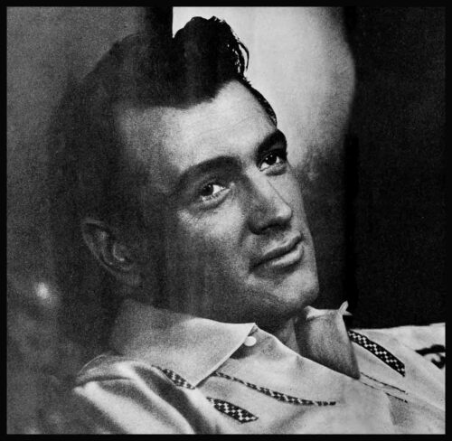 Red Pepper - Vintage Paparazzi