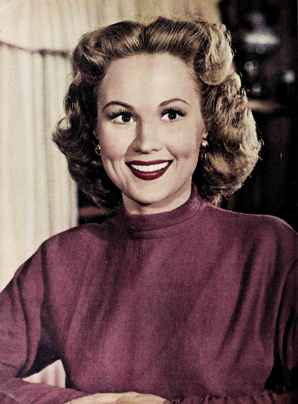 The Transformation Of Sis Jones—Virginia Mayo - Vintage Paparazzi