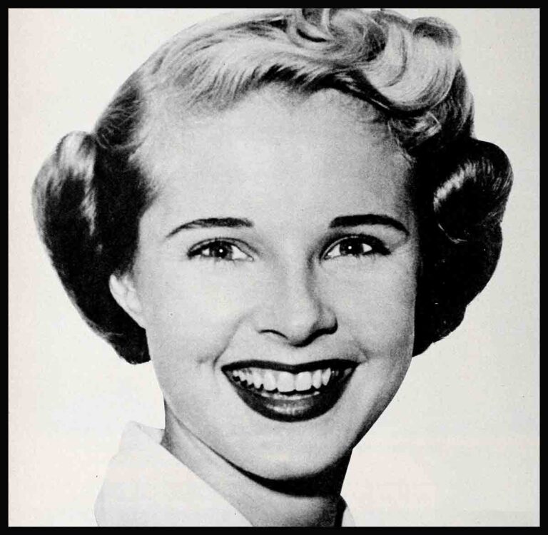 Mrs. Pat—Mona Freeman - Vintage Paparazzi