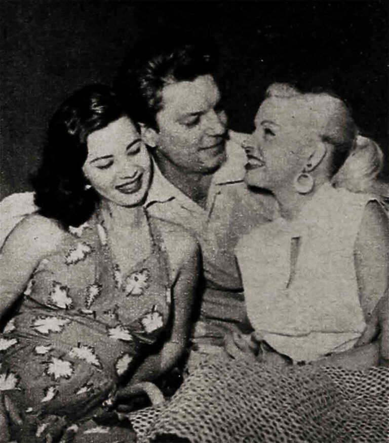 Big Noise From Guy Mitchell - Vintage Paparazzi