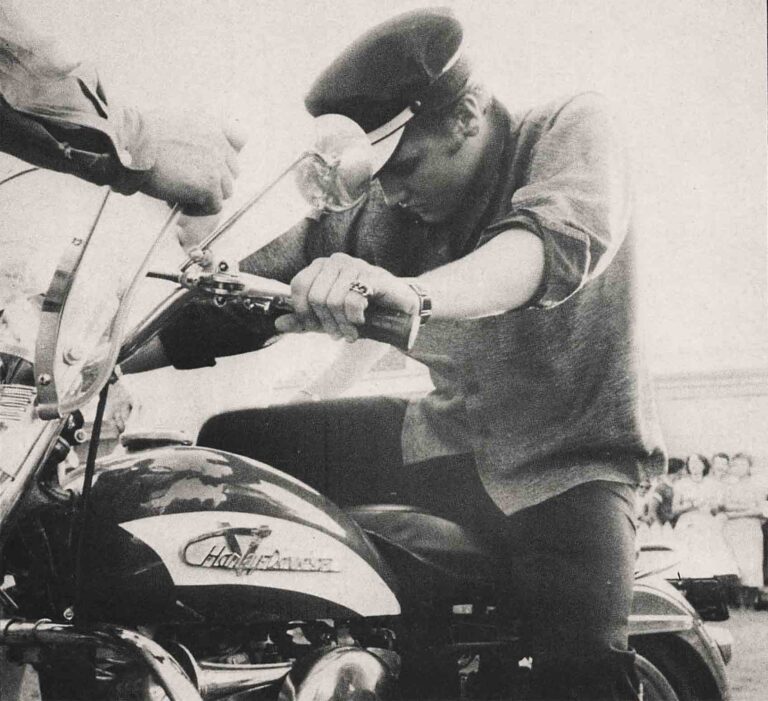 The Personal Side—Elvis Presley - Vintage Paparazzi