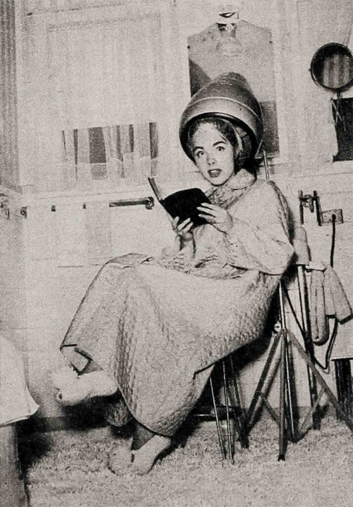 Can A Glamour Girl Live Happily At Home With Mama?—Terry Moore ...