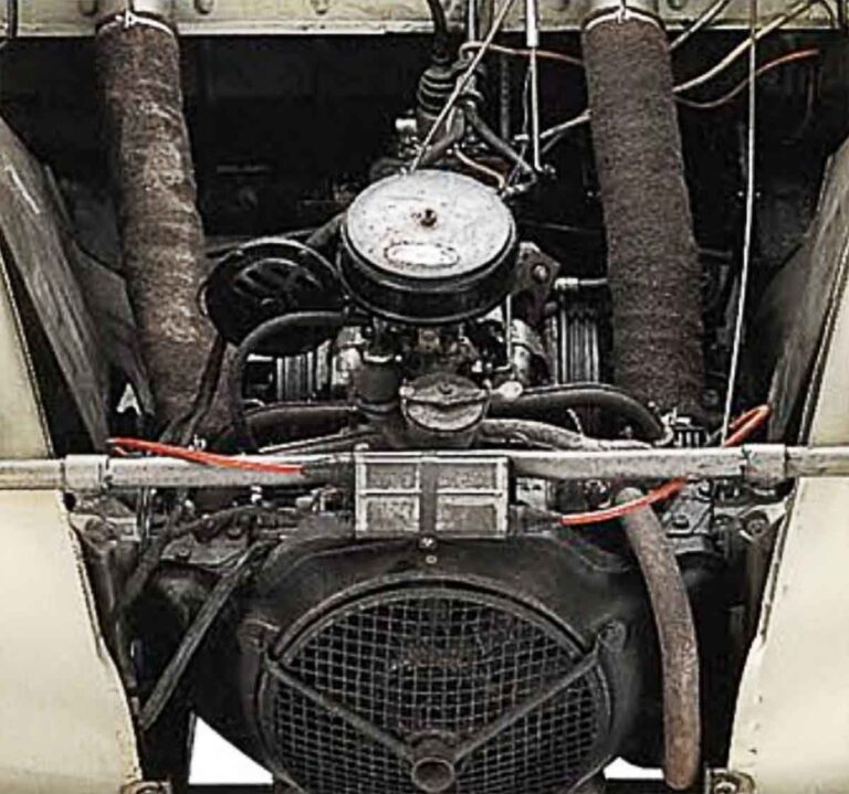 Austerity Motoring - Vintage Paparazzi