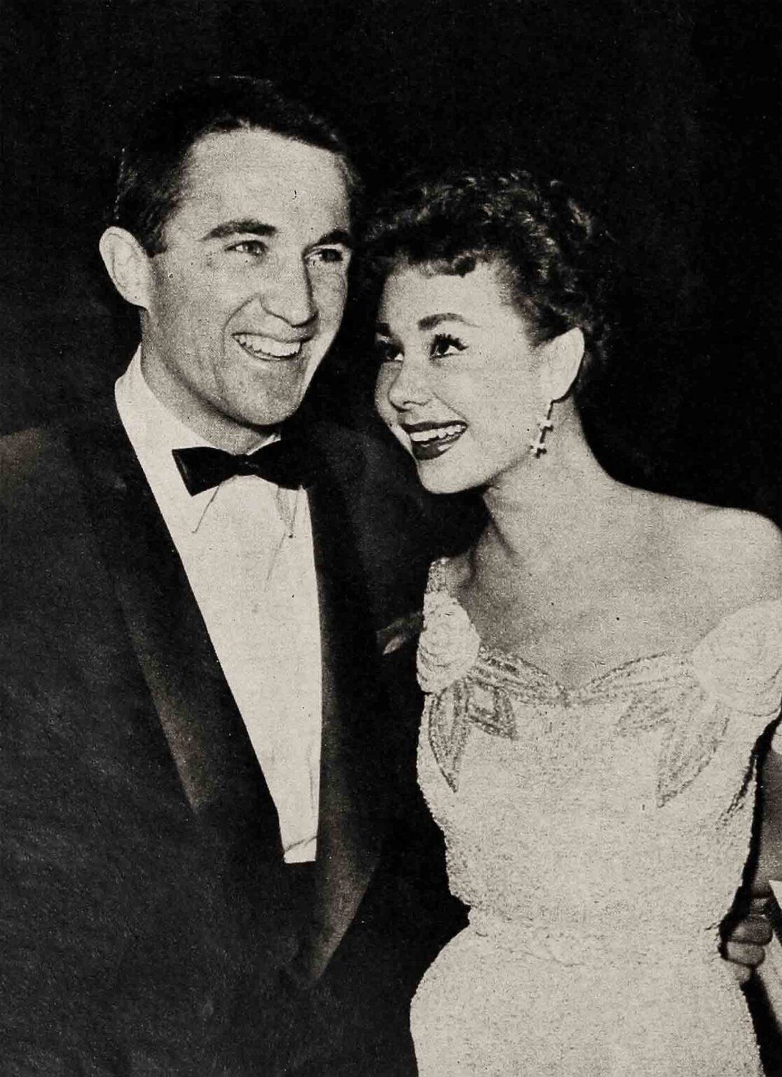 Mitzi Gaynor’s Miracle - Vintage Paparazzi