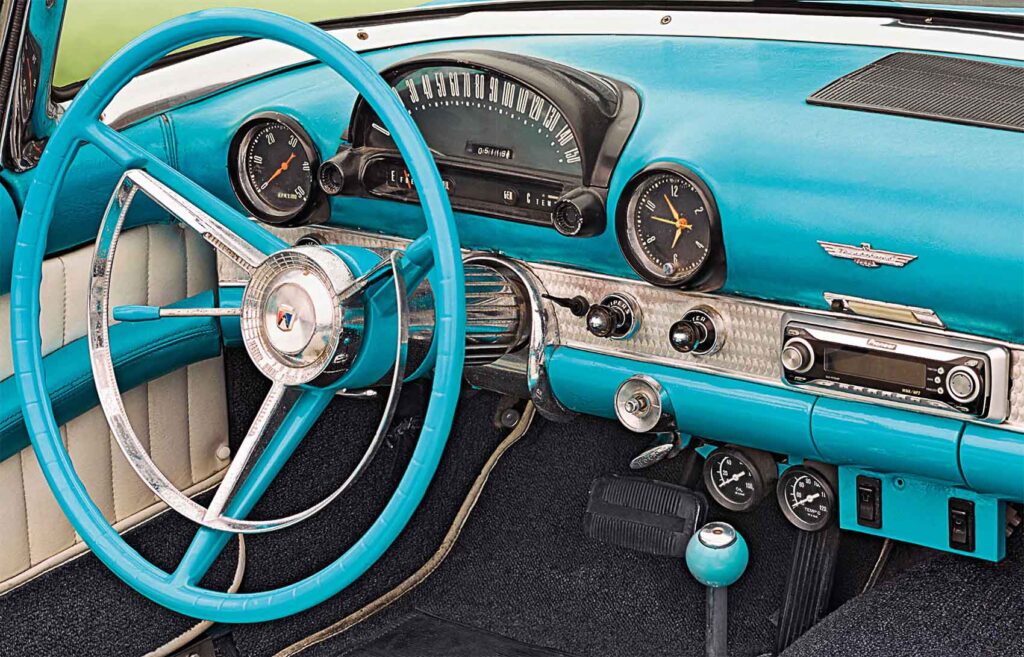 Ford Thunderbird - Vintage Paparazzi