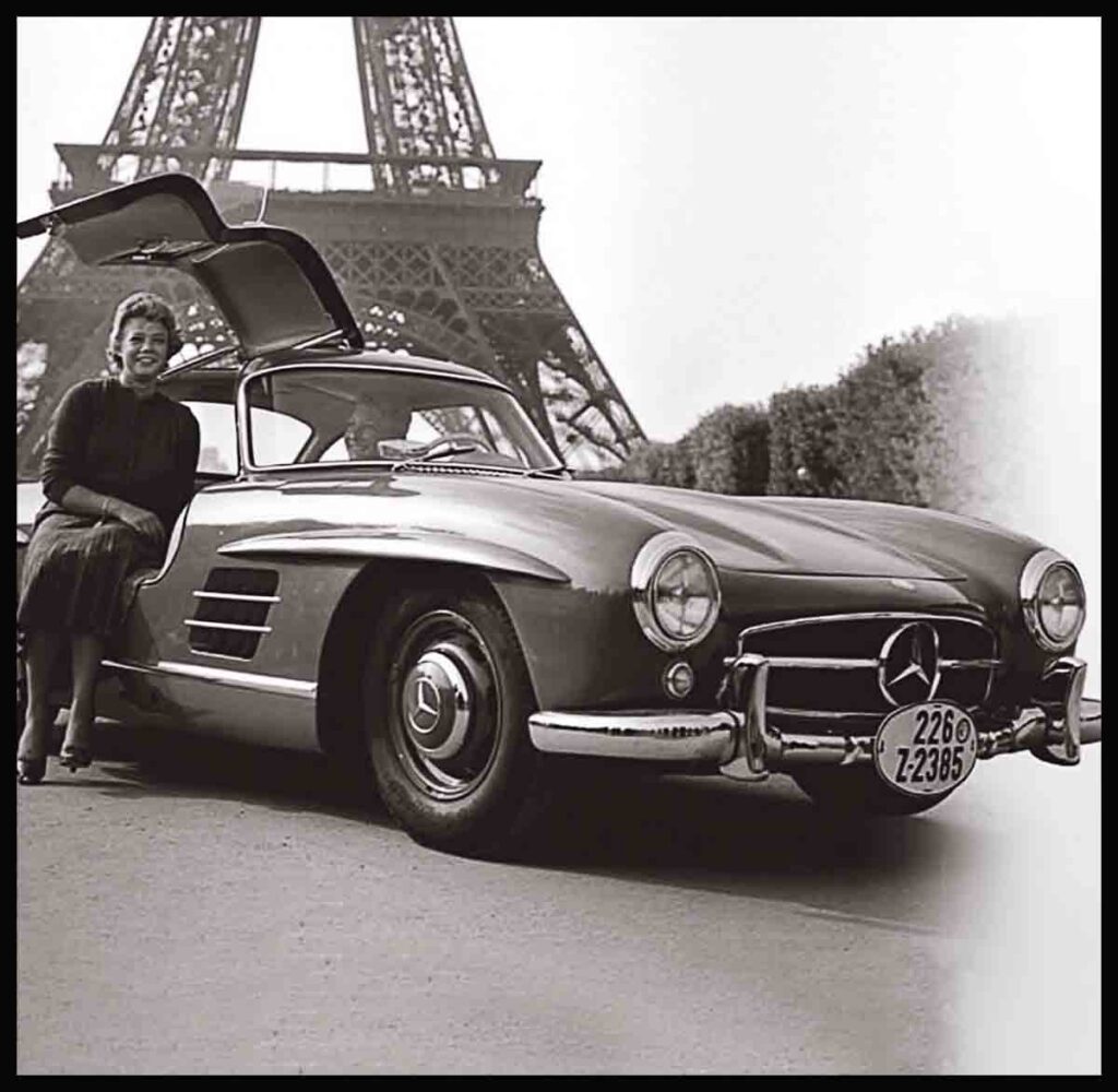 Gullwing - Vintage Paparazzi