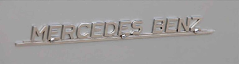 Mercedes 300SL - Vintage Paparazzi