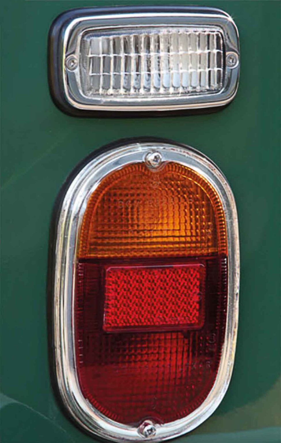 Volkswagen Kombi - Vintage Paparazzi